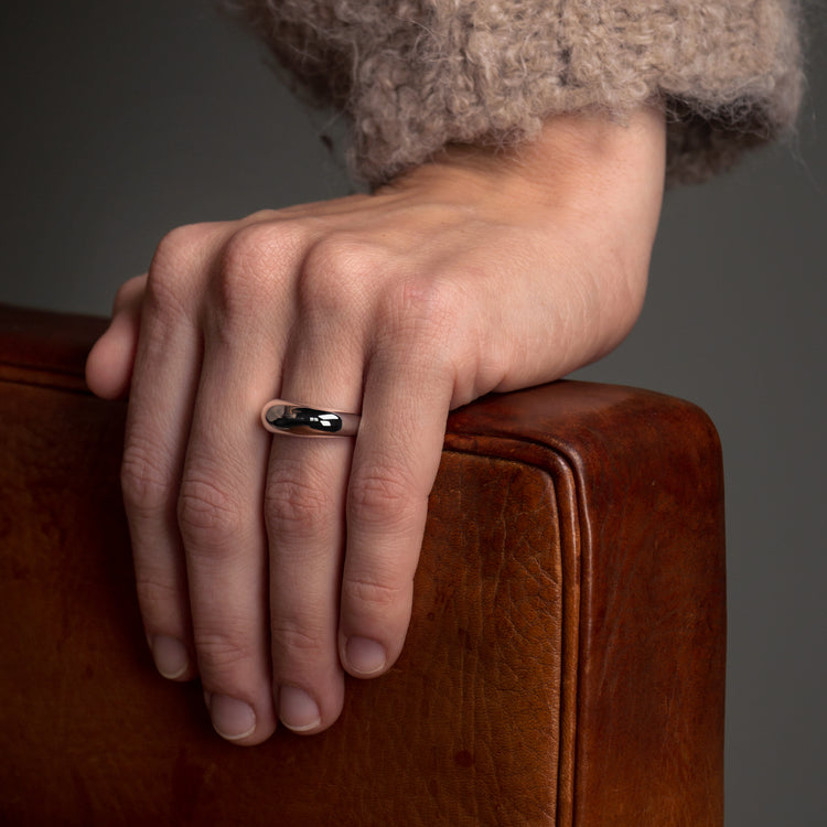 Holly Ring – Handcrafted Cph
